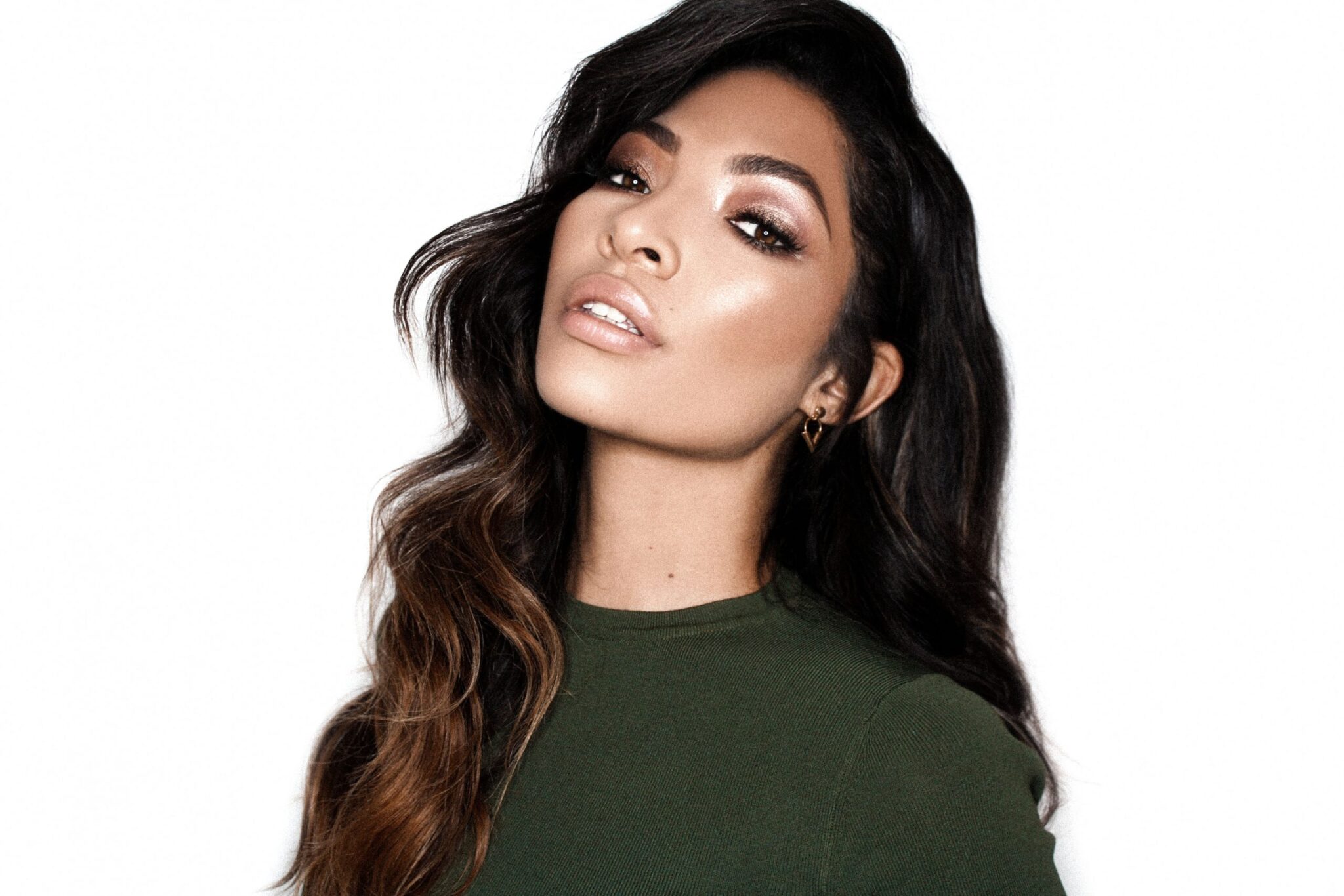 April Darby boeken doe je natuurlijk bij Artist Agency Nederland